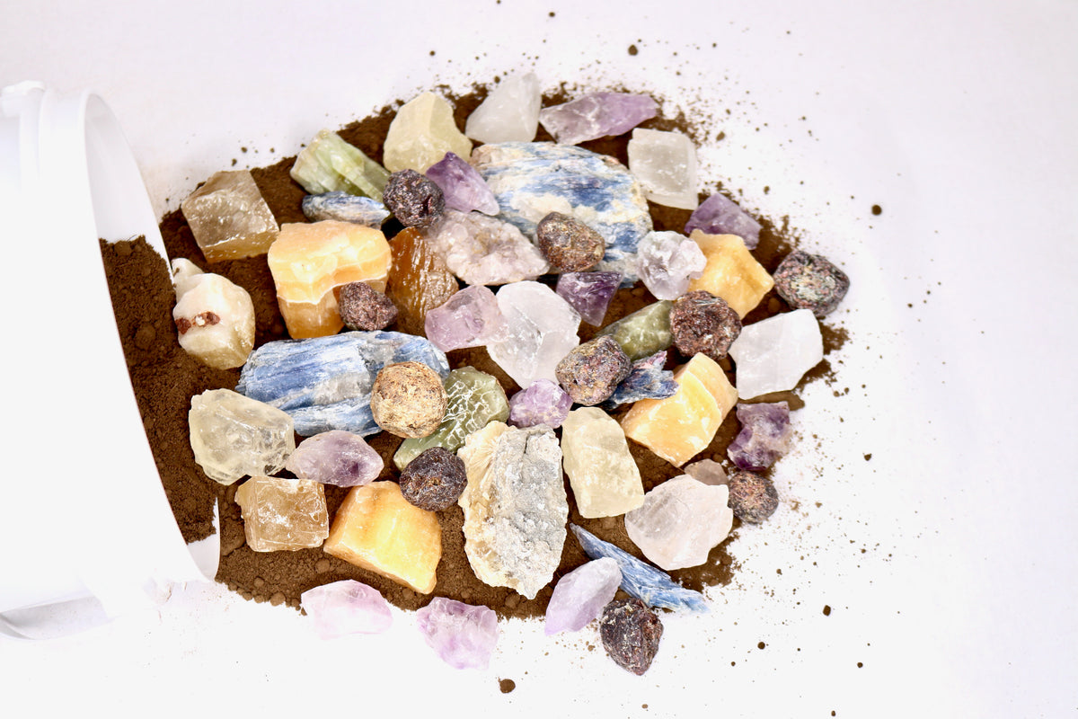 Mine Mania Gallon Bucket - Gem Mining - Amethyst, Calcite, Kyanite, Ga ...