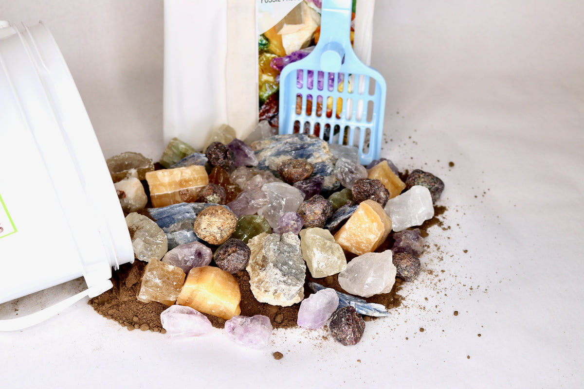 Mine Mania Gallon Bucket Kit - Gem Mining - Amethyst, Calcite, Kyanite ...